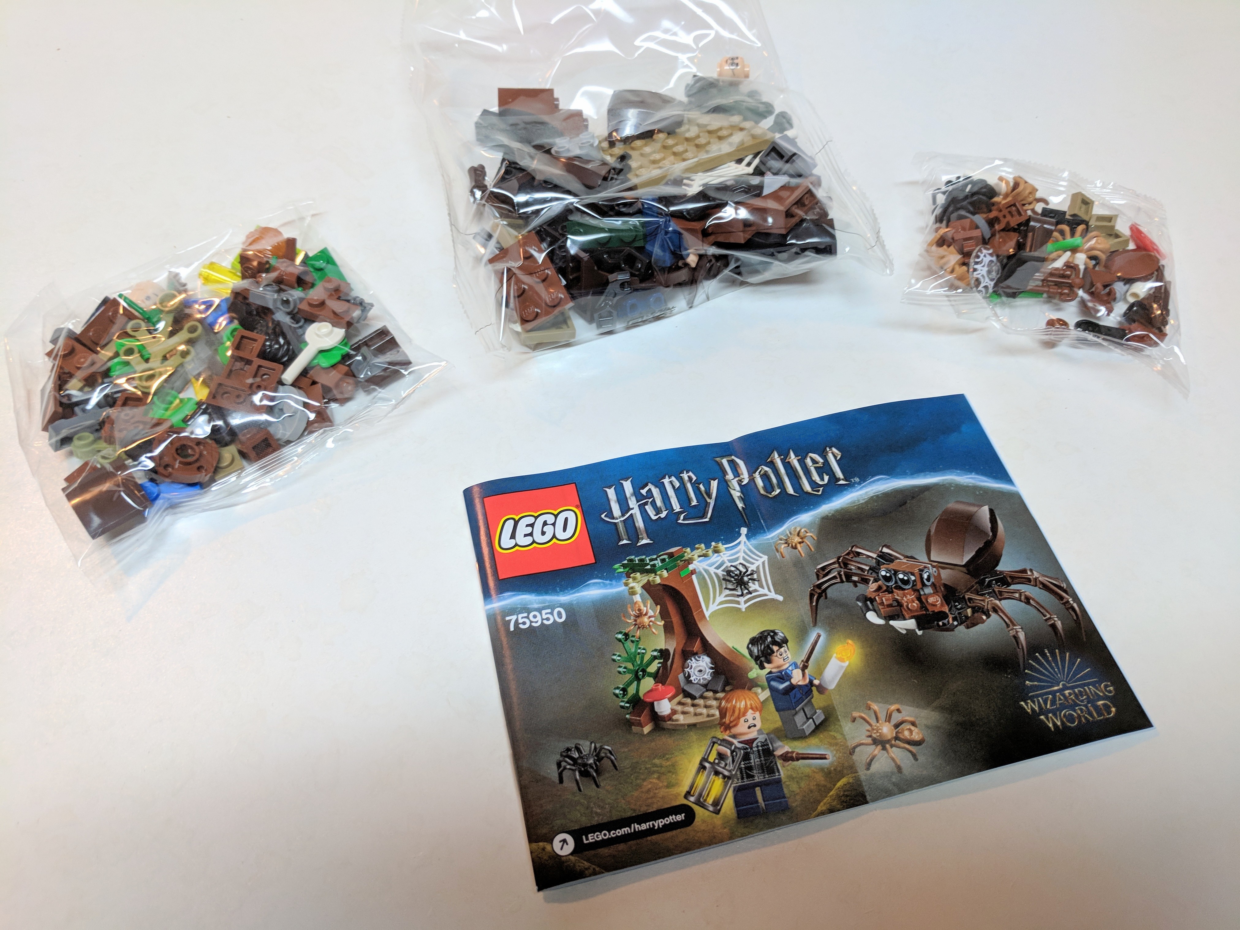 REVIEW: Aragog’s lair – Blockwarts – A LEGO Harry Potter fan site