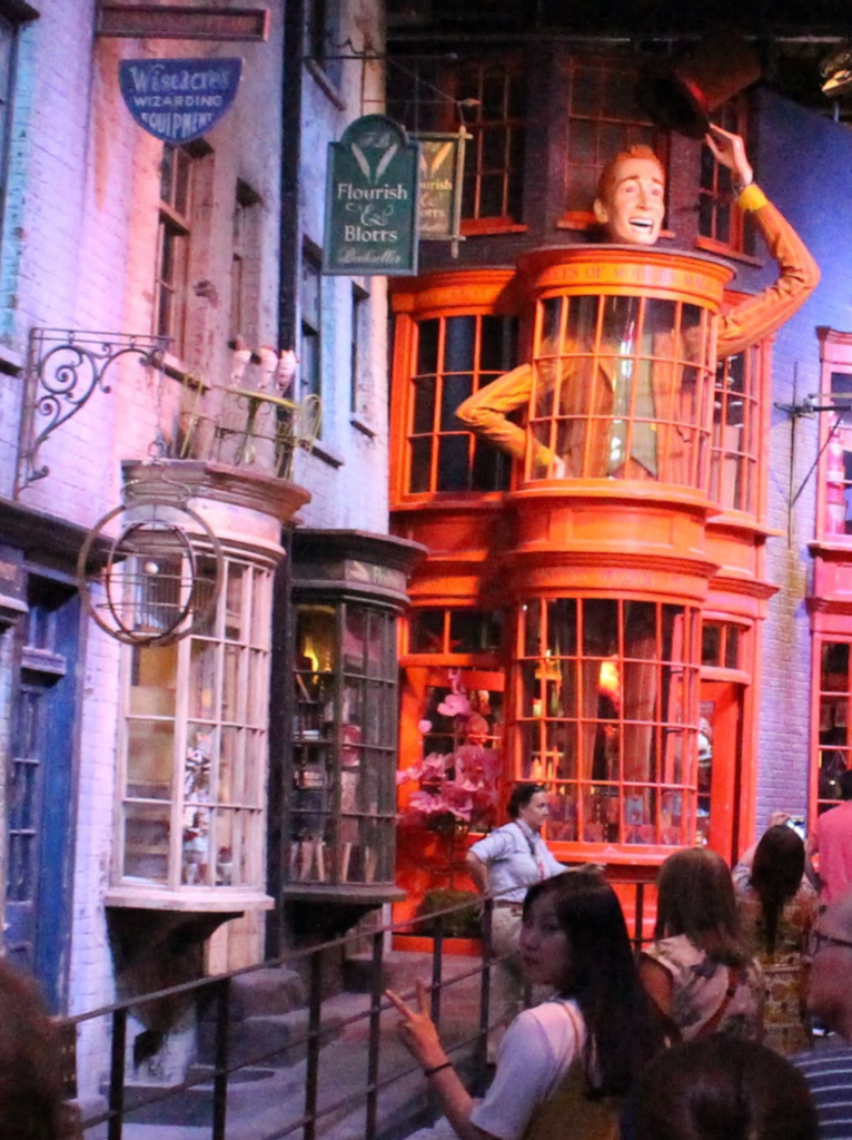 Florean Fortescue’s Ice Cream Parlour – Blockwarts – A LEGO Harry ...