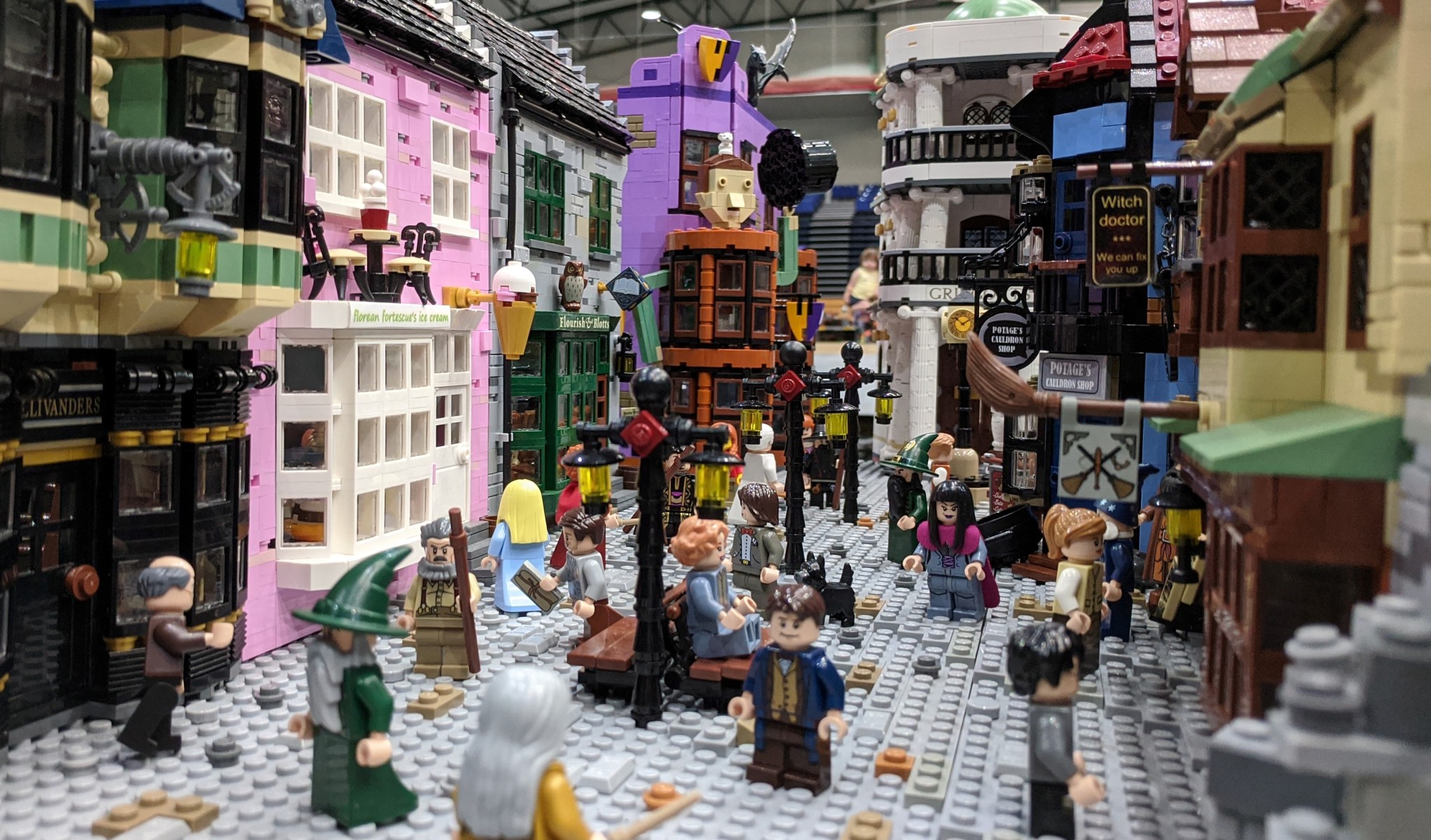 Diagon Alley – building the magical street in LEGO – Blockwarts – A ...