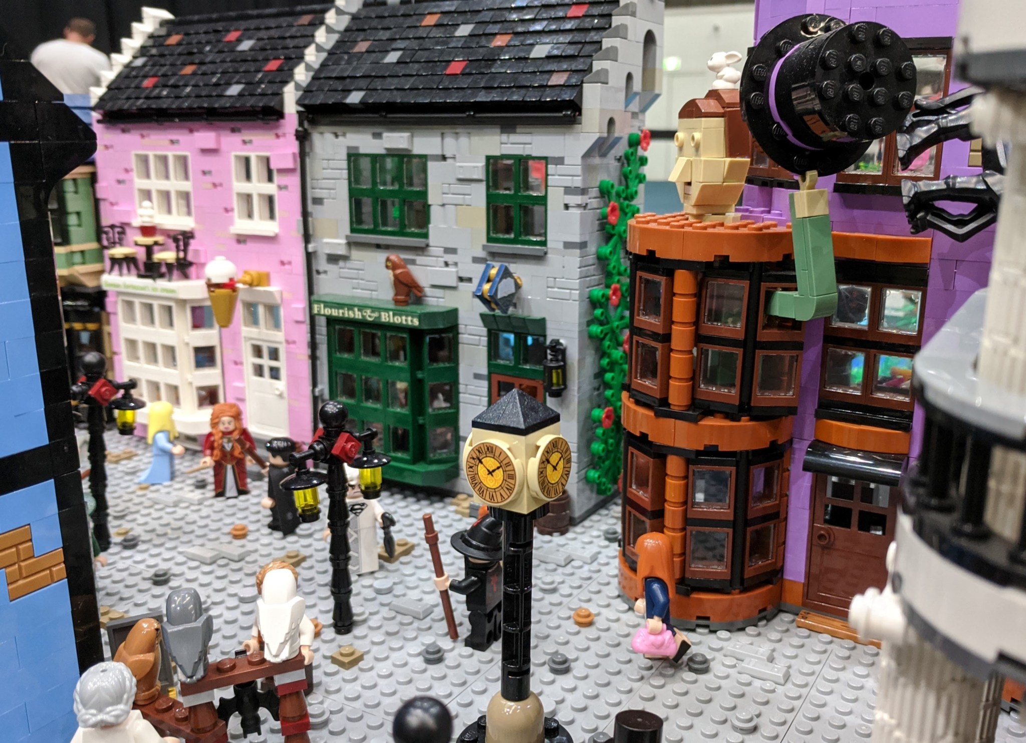 Diagon Alley – building the magical street in LEGO – Blockwarts – A ...