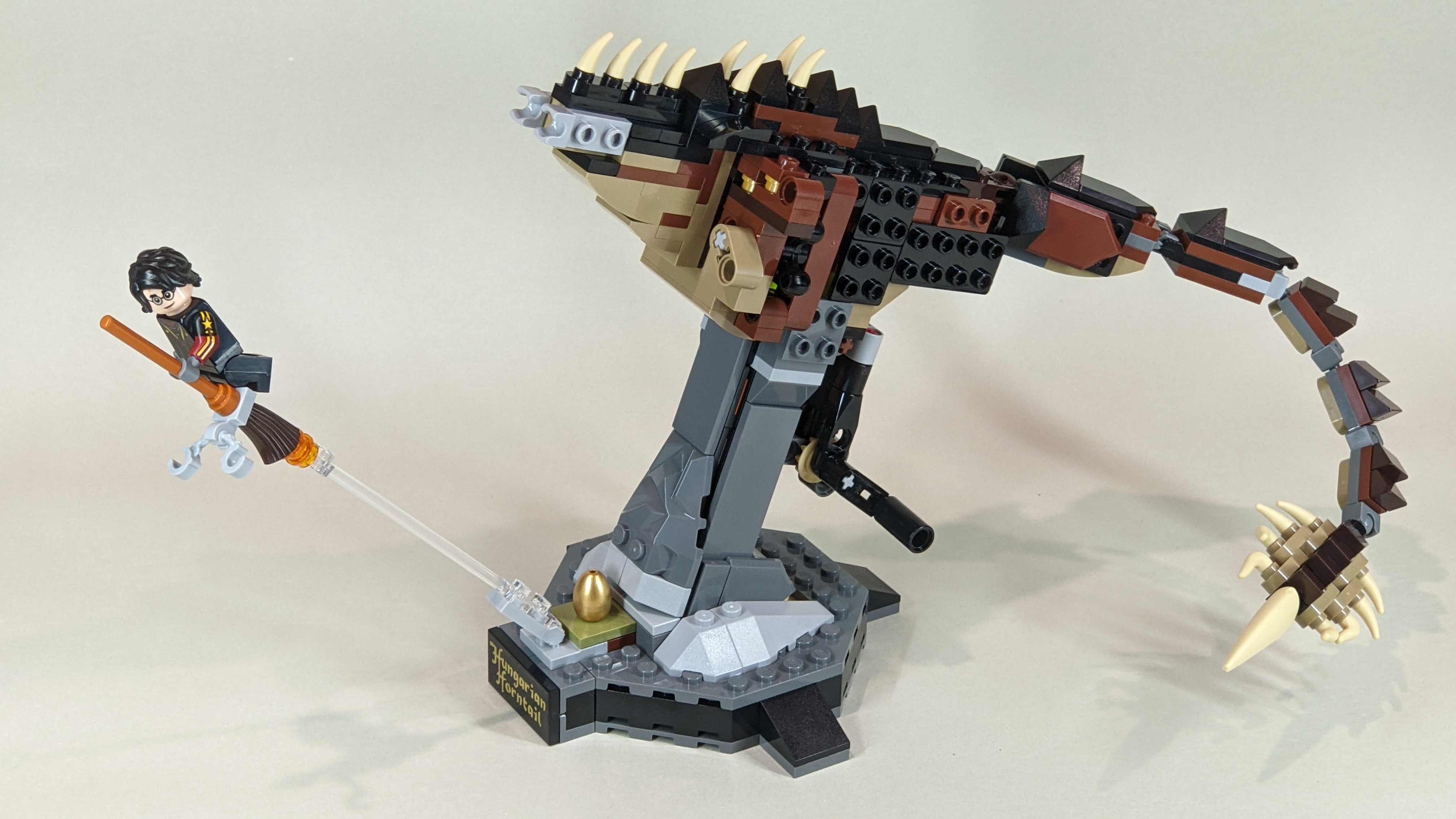 REVIEW: Hungarian Horntail Dragon – Blockwarts – A LEGO Harry Potter ...